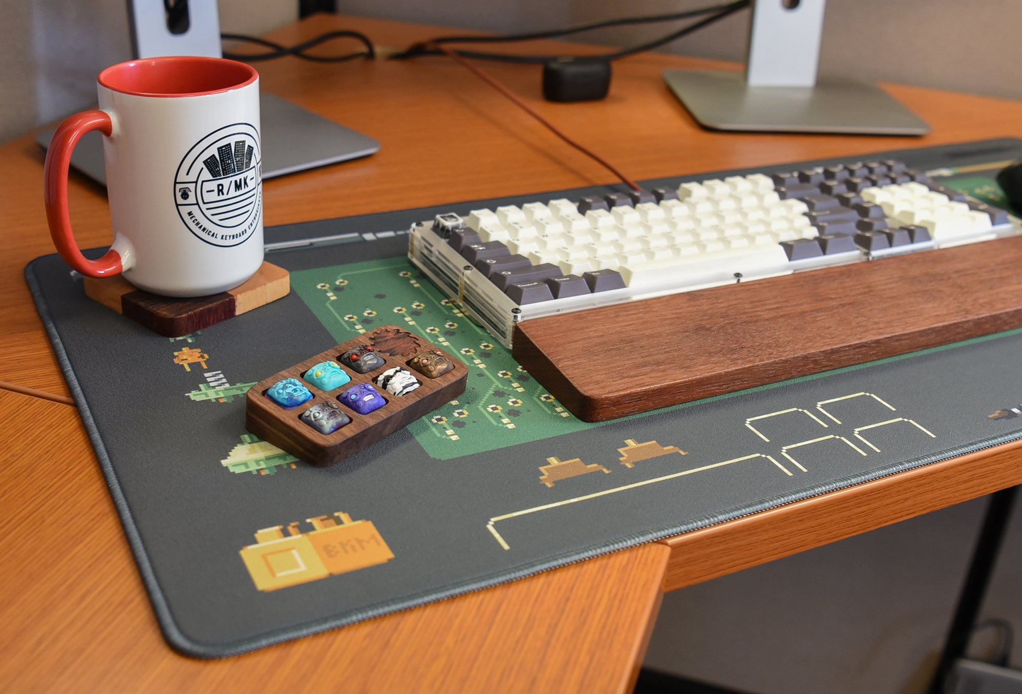 32-Bit Deskmat [Extras] – Basekeys