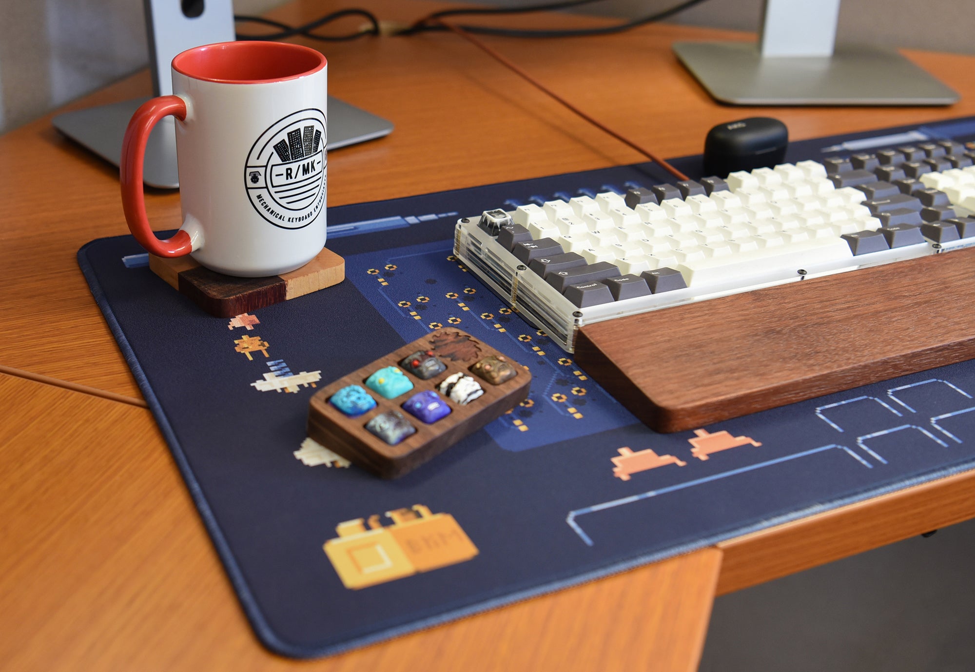 32-Bit Deskmat [Extras] – Basekeys